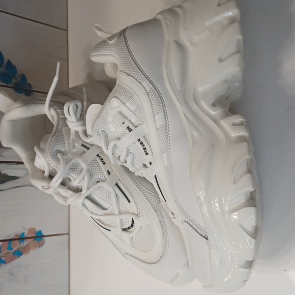 Steve Madden | Shoes | Steve Madden The Ecker Laceup Platform Sneakers ...